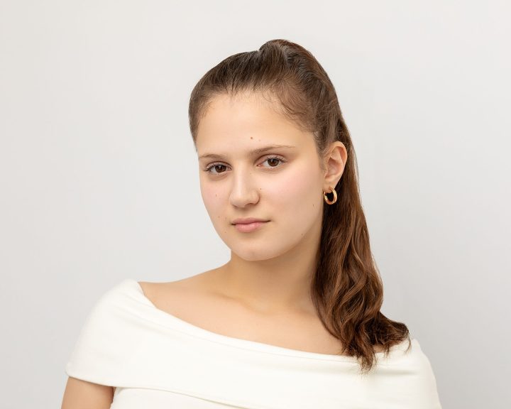 Ava’s First Acting Headshots | Maundy Mitchell Photography